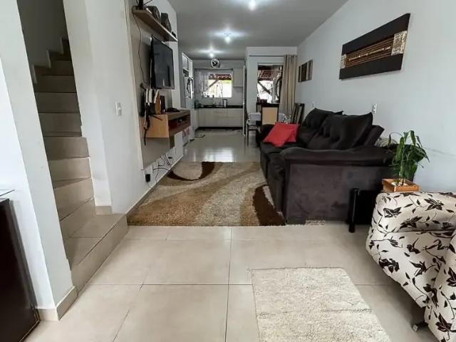 Casa / Sobrado para Venda em Joinville/SC Iririú 3 Quartos