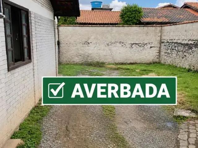 Casa / Sobrado para Venda em Joinville/SC Iririú 3 Quartos