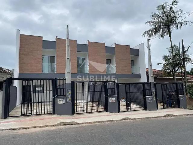 Casa / Sobrado para Venda em Joinville/SC Iririú 3 Quartos