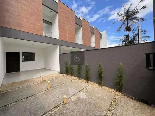Casa / Sobrado para Venda em Joinville/SC Iririú 3 Quartos