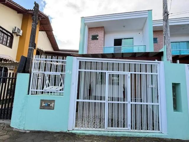 Casa / Sobrado para Venda em Joinville/SC Iririú 3 Quartos