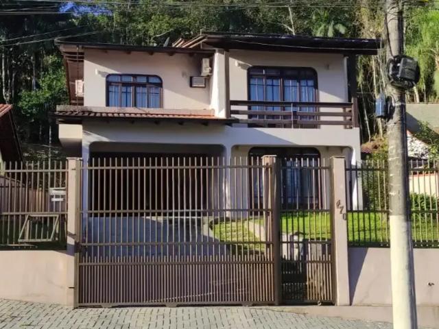 Casa / Sobrado para Venda em Joinville/SC Iririú 3 Quartos
