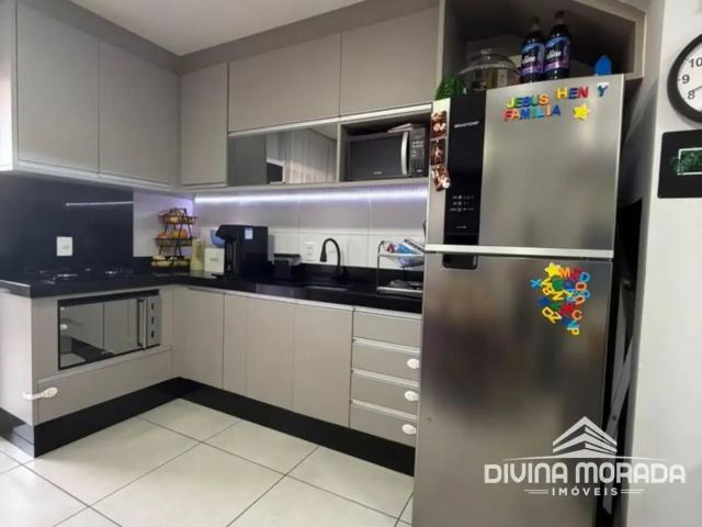 Casa / Sobrado para Venda em Joinville/SC Iririú 2 Quartos
