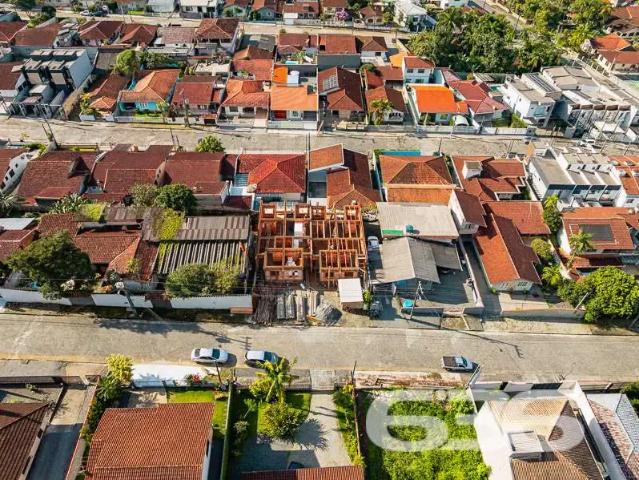 Casa / Sobrado para Venda em Joinville/SC Iririú 2 Quartos
