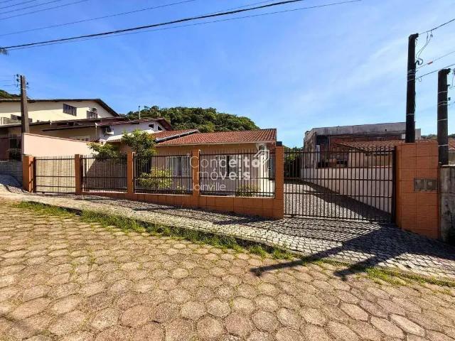 Casa / Sobrado para Venda em Joinville/SC Iririú 4 Quartos