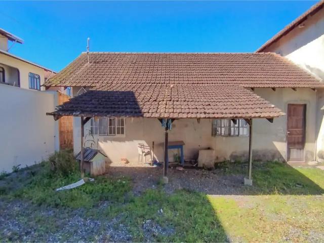 Casa / Sobrado para Venda em Joinville/SC Iririú 4 Quartos