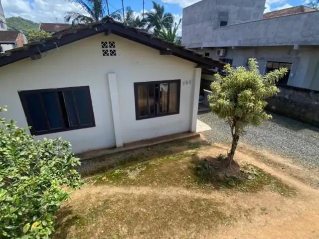 Casa / Sobrado para Venda em Joinville/SC Iririú 4 Quartos