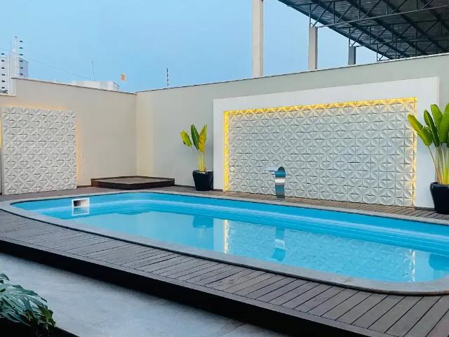 Casa / Sobrado para Venda em Joinville/SC Iririú 4 Quartos