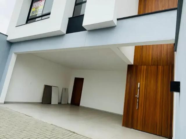Casa / Sobrado para Venda em Joinville/SC Iririú