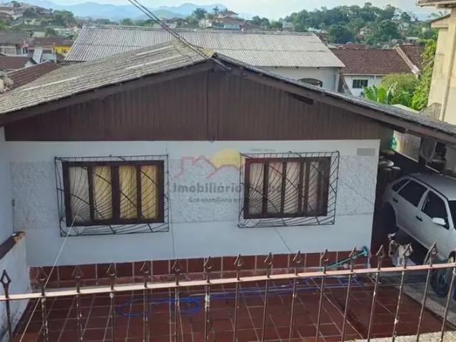 Casa / Sobrado para Venda em Joinville/SC Itaum 6 Quartos