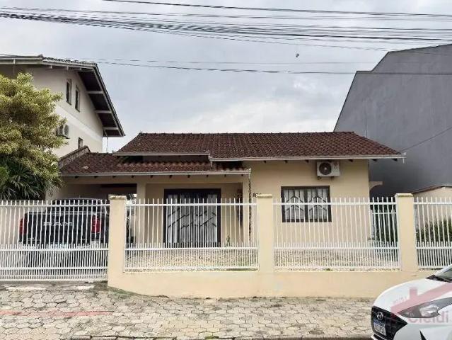 Casa / Sobrado para Venda em Joinville/SC Itaum 2 Quartos