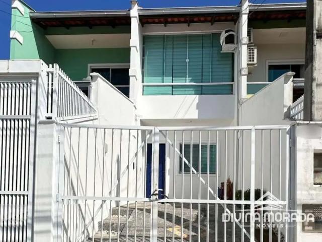 Casa / Sobrado para Venda em Joinville/SC Itaum 2 Quartos