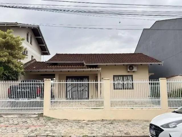 Casa / Sobrado para Venda em Joinville/SC Itaum 2 Quartos