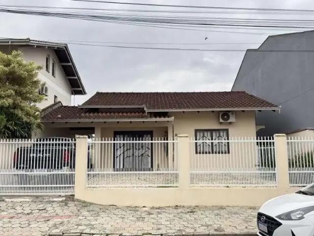 Casa / Sobrado para Venda em Joinville/SC Itaum 2 Quartos