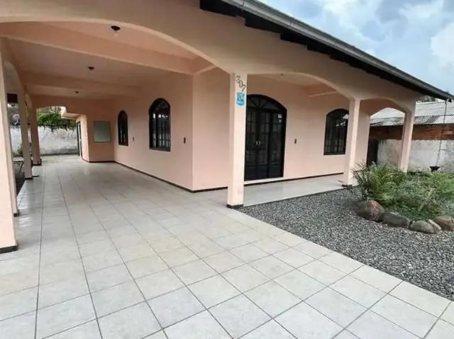 Casa / Sobrado para Venda em Joinville/SC Itaum 3 Quartos