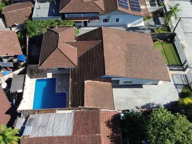 Casa / Sobrado para Venda em Joinville/SC Itaum 3 Quartos