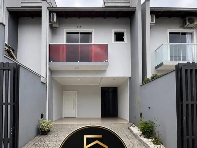Casa / Sobrado para Venda em Joinville/SC Itaum 3 Quartos