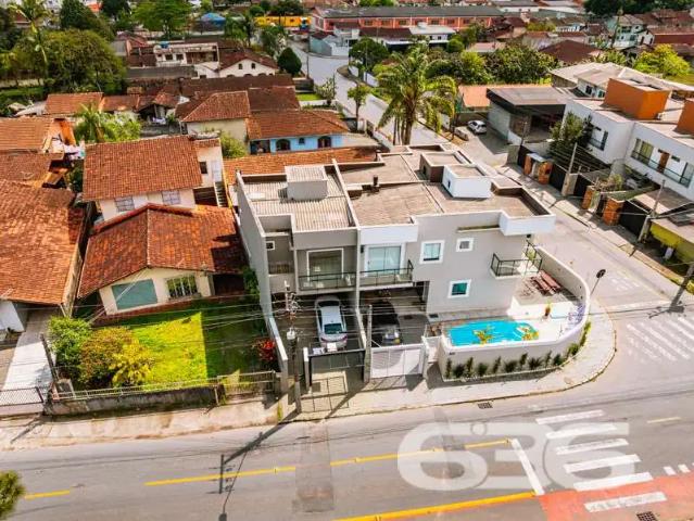 Casa / Sobrado para Venda em Joinville/SC Itaum 3 Quartos
