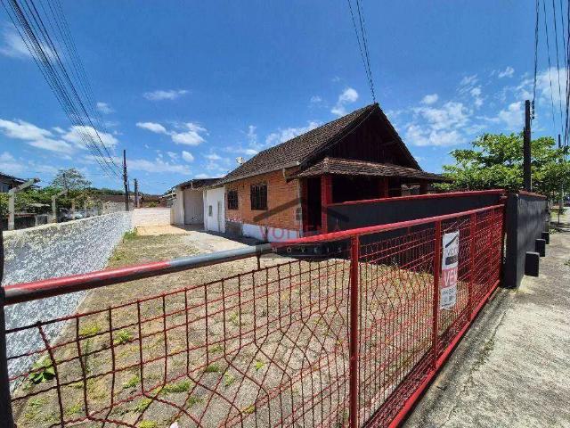 Casa / Sobrado para Venda em Joinville/SC Itaum 3 Quartos