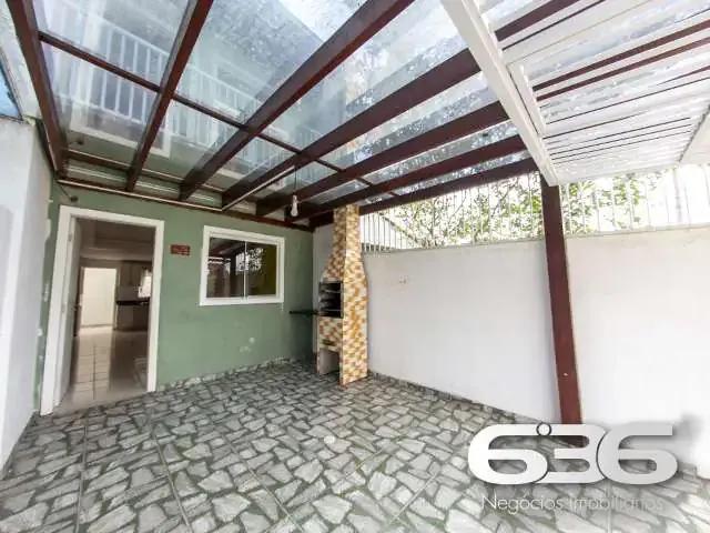 Casa / Sobrado para Venda em Joinville/SC Jardim Iririú 2 Quartos
