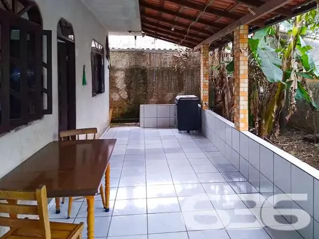 Casa / Sobrado para Venda em Joinville/SC Jardim Iririú 3 Quartos