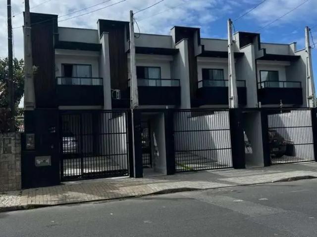 Casa / Sobrado para Venda em Joinville/SC Jardim Iririú 3 Quartos