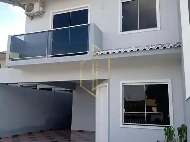 Casa / Sobrado para Venda em Joinville/SC Jardim Iririú 3 Quartos