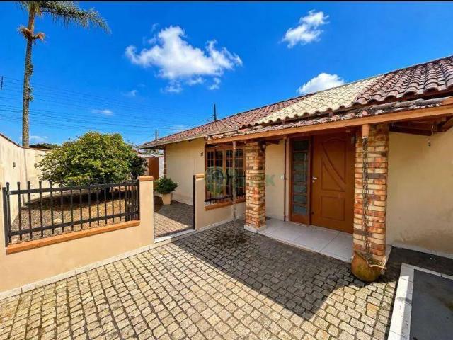 Casa / Sobrado para Venda em Joinville/SC Jardim Iririú 3 Quartos