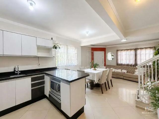 Casa / Sobrado para Venda em Joinville/SC Jardim Iririú 3 Quartos