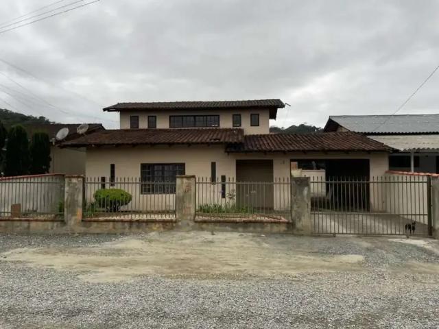 Casa / Sobrado para Venda em Joinville/SC Jardim Sofia 3 Quartos