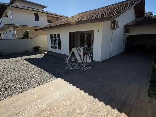 Casa / Sobrado para Venda em Joinville/SC Jardim Sofia 4 Quartos