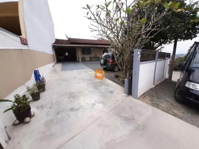 Casa / Sobrado para Venda em Joinville/SC Jarivatuba 2 Quartos