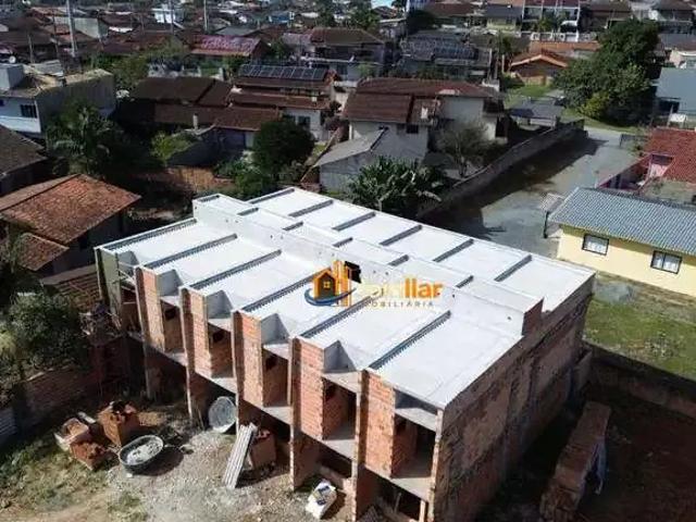 Casa / Sobrado para Venda em Joinville/SC Jarivatuba 2 Quartos