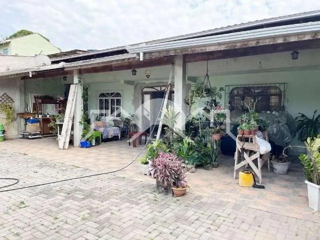 Casa / Sobrado para Venda em Joinville/SC Jarivatuba 3 Quartos