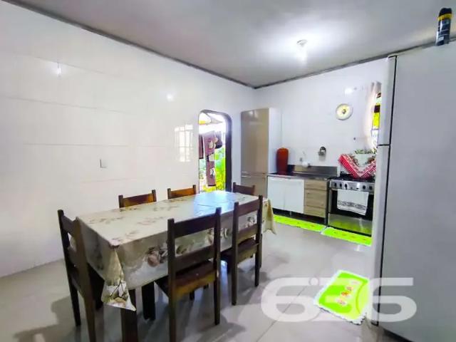 Casa / Sobrado para Venda em Joinville/SC Jarivatuba 3 Quartos