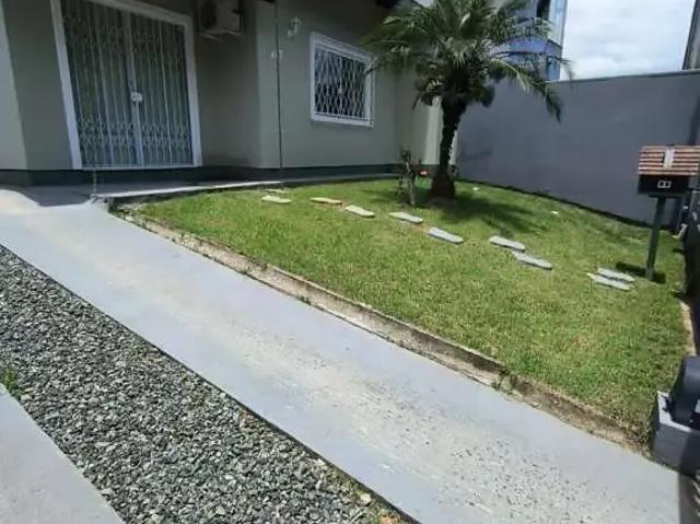 Casa / Sobrado para Venda em Joinville/SC João Costa 2 Quartos