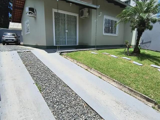 Casa / Sobrado para Venda em Joinville/SC João Costa 2 Quartos