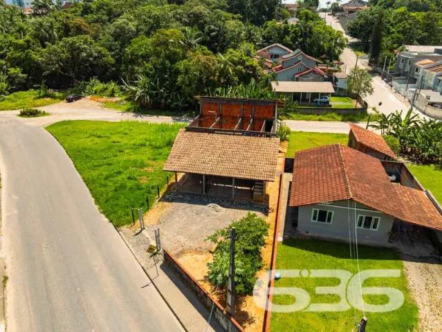Casa / Sobrado para Venda em Joinville/SC João Costa 3 Quartos