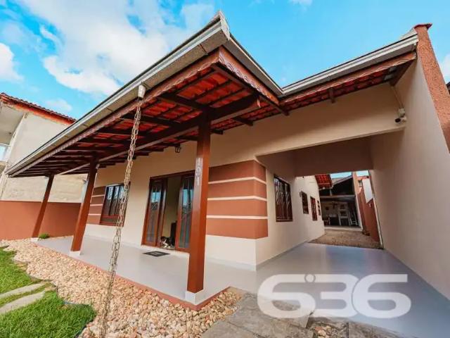 Casa / Sobrado para Venda em Joinville/SC João Costa 3 Quartos