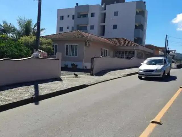 Casa / Sobrado para Venda em Joinville/SC João Costa 3 Quartos