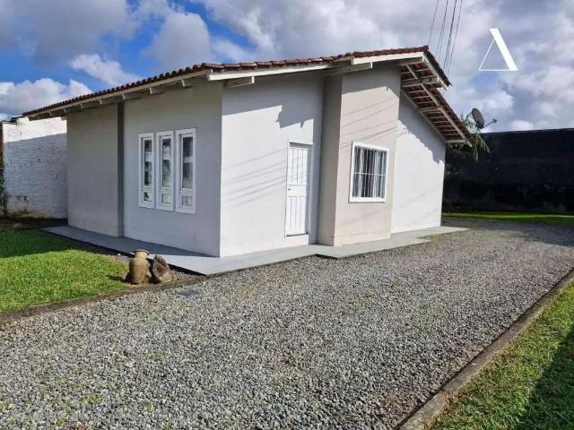 Casa / Sobrado para Venda em Joinville/SC João Costa 3 Quartos