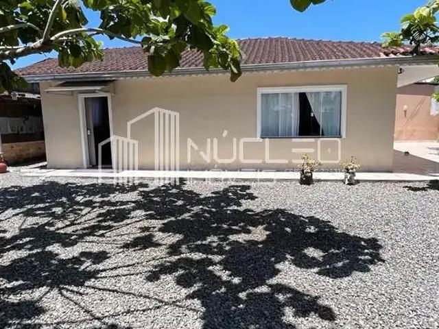 Casa / Sobrado para Venda em Joinville/SC João Costa 3 Quartos