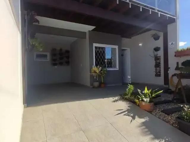 Casa / Sobrado para Venda em Joinville/SC João Costa 3 Quartos