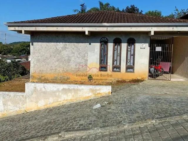 Casa / Sobrado para Venda em Joinville/SC João Costa 3 Quartos
