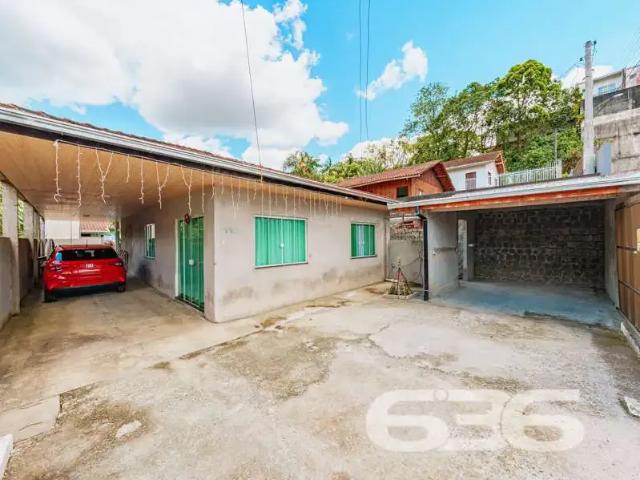 Casa / Sobrado para Venda em Joinville/SC João Costa 3 Quartos