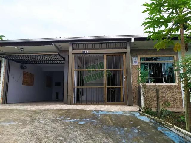 Casa / Sobrado para Venda em Joinville/SC João Costa 3 Quartos