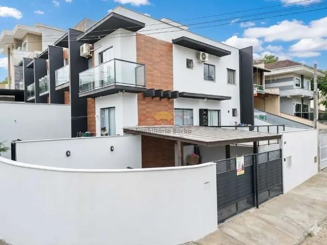 Casa / Sobrado para Venda em Joinville/SC João Costa 3 Quartos