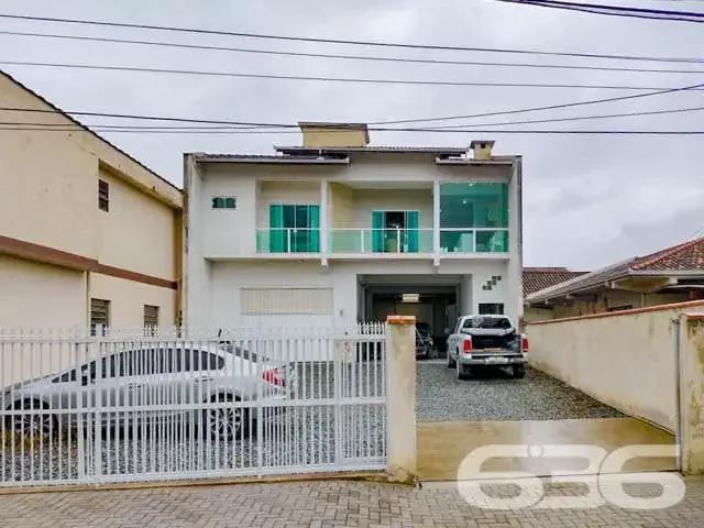 Casa / Sobrado para Venda em Joinville/SC João Costa 3 Quartos