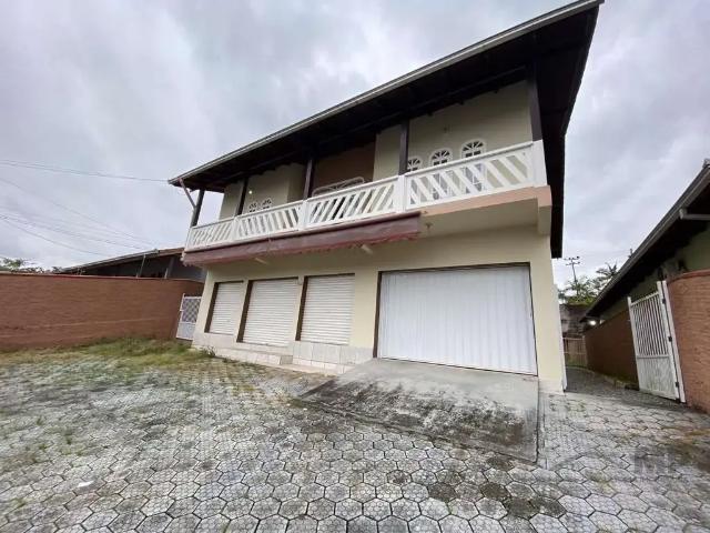 Casa / Sobrado para Venda em Joinville/SC João Costa 3 Quartos
