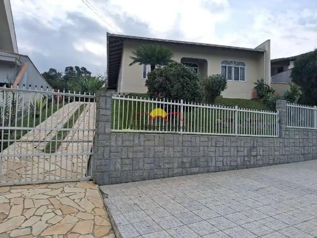 Casa / Sobrado para Venda em Joinville/SC João Costa 3 Quartos